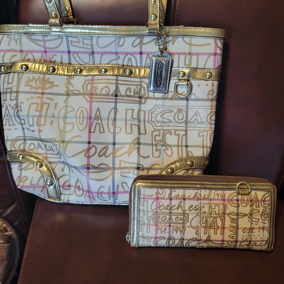 Coach | Bags | Coach Graffiti Print Tote Shoulder Bag And Matching ...